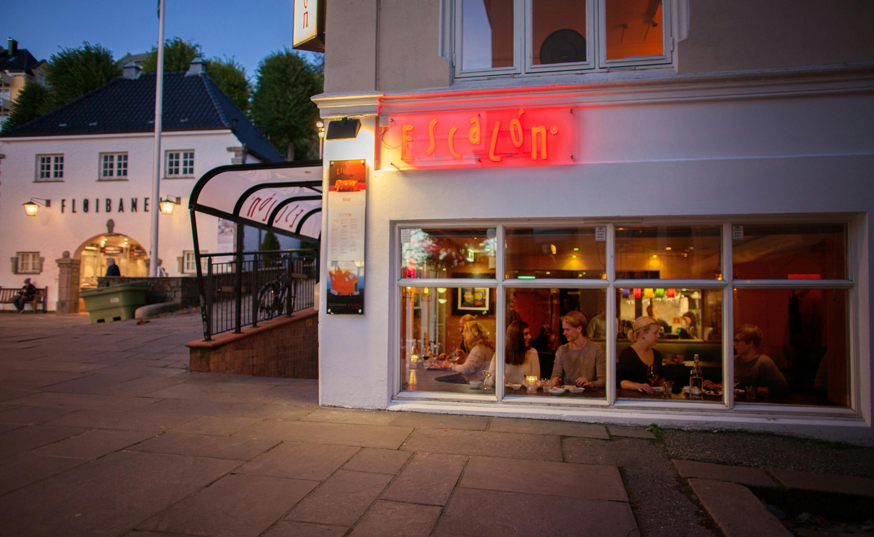 Kjøp Gavekort til Escalón Fløien (Restaurant i Bergen) · Givn